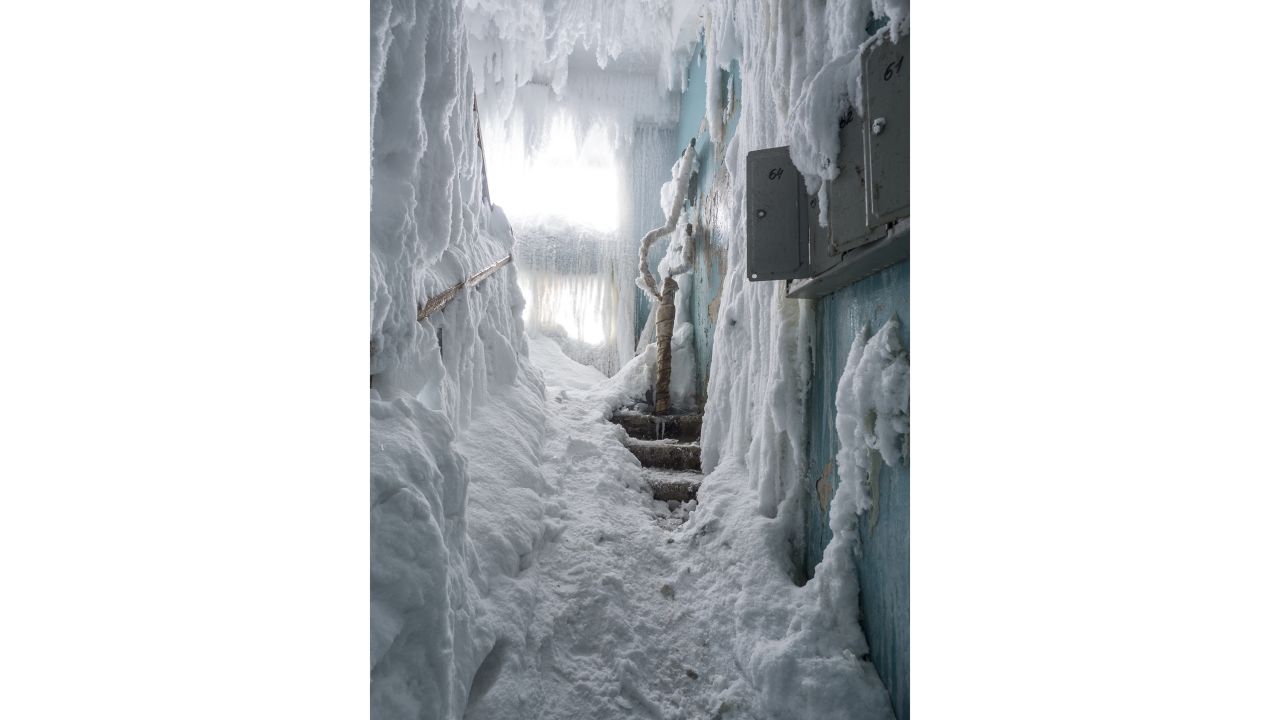 Inside Russia's deep frozen ghost towns
