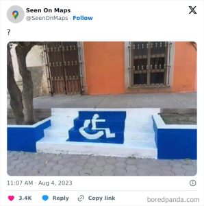 20 absurd scenes captured by walkers and street photographers